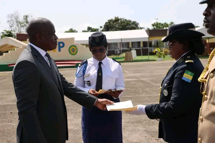Forces de police nationale : Sortie de la Promotion 2023 des Officiers ...