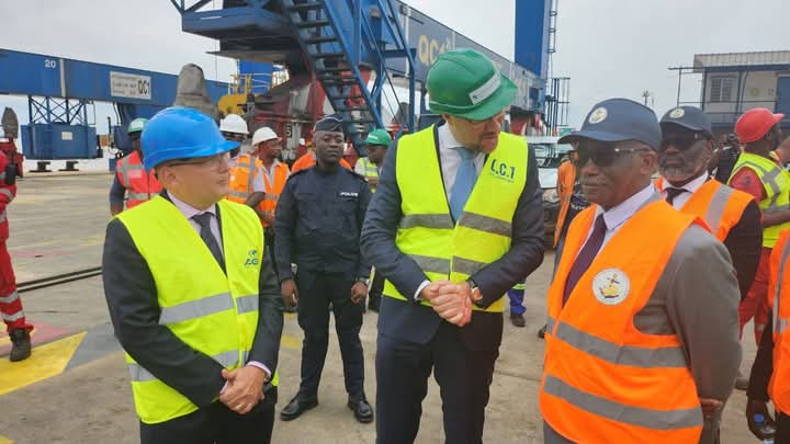 Visite du Ministre des Transports à l’OPRAG : Modernisation des Ports ...