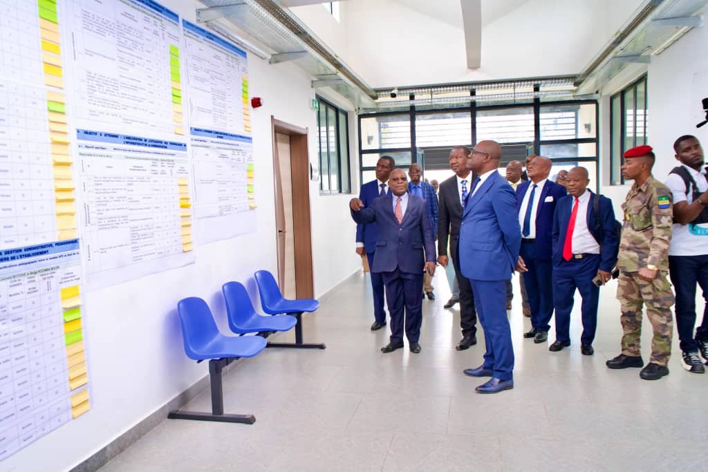 Inauguration de l’Espace Numérique Ouvert à l’UNG – GABON INFOS LIVE