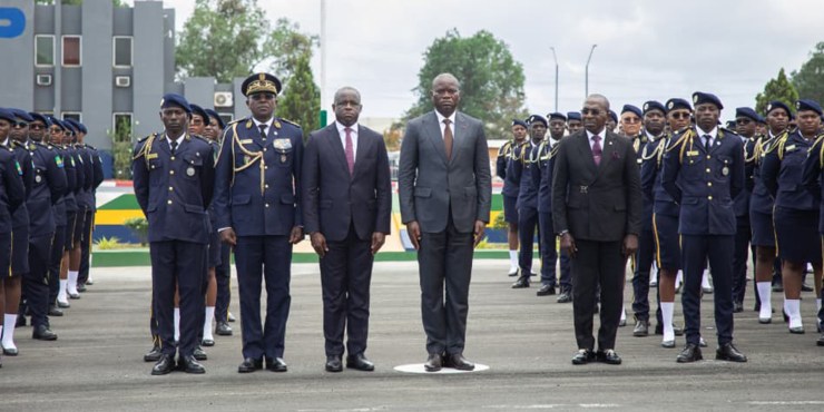 Brice Clotaire Oligui Nguema Honore les Nouveaux Officiers des Forces ...
